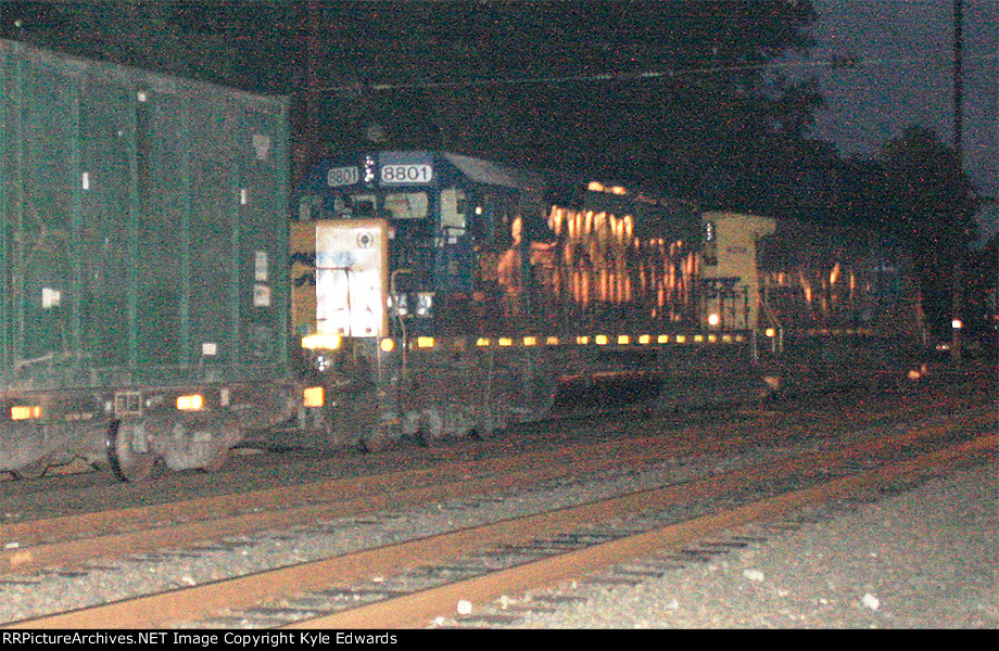 CSX SD40-2 #8801 on Q707-07